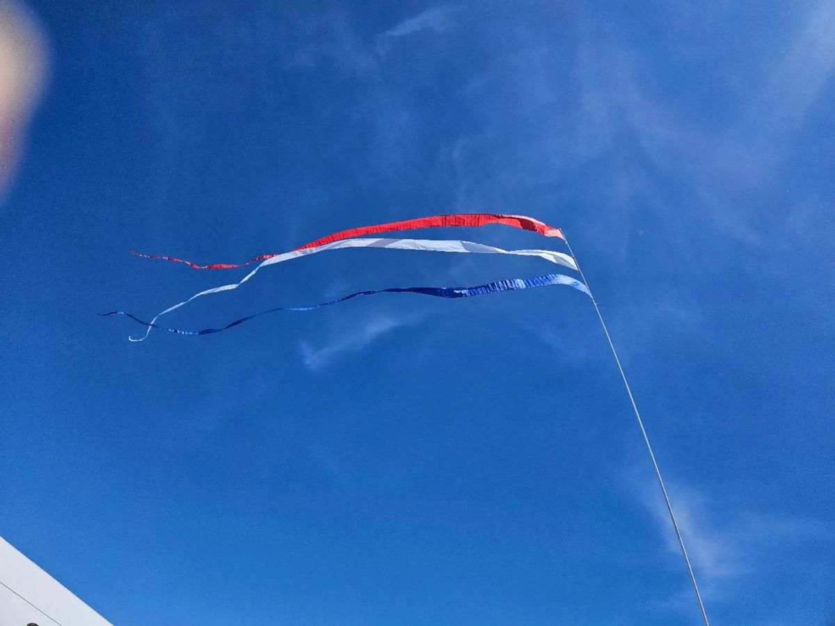 Wind Streamer 25' Red White & Blue (Package of 3 Colors)