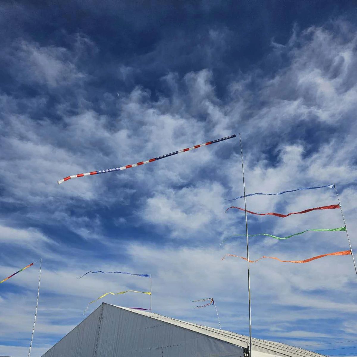 Wind Streamer 25' (1 Piece)