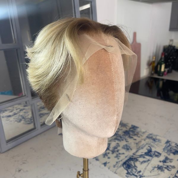 Stylish Middle Part Flow