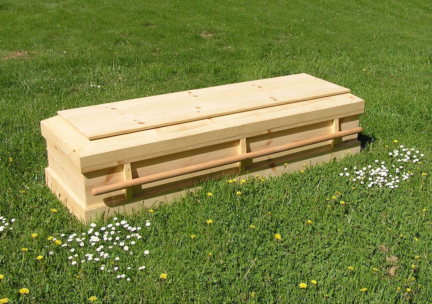 Handcrafted Pine Wood Caskets - Oregon Wood Caskets