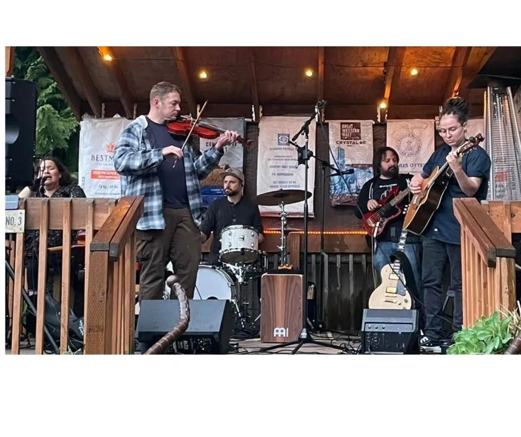 Guilded Lilly - Guilded Lilly, Music, Blues