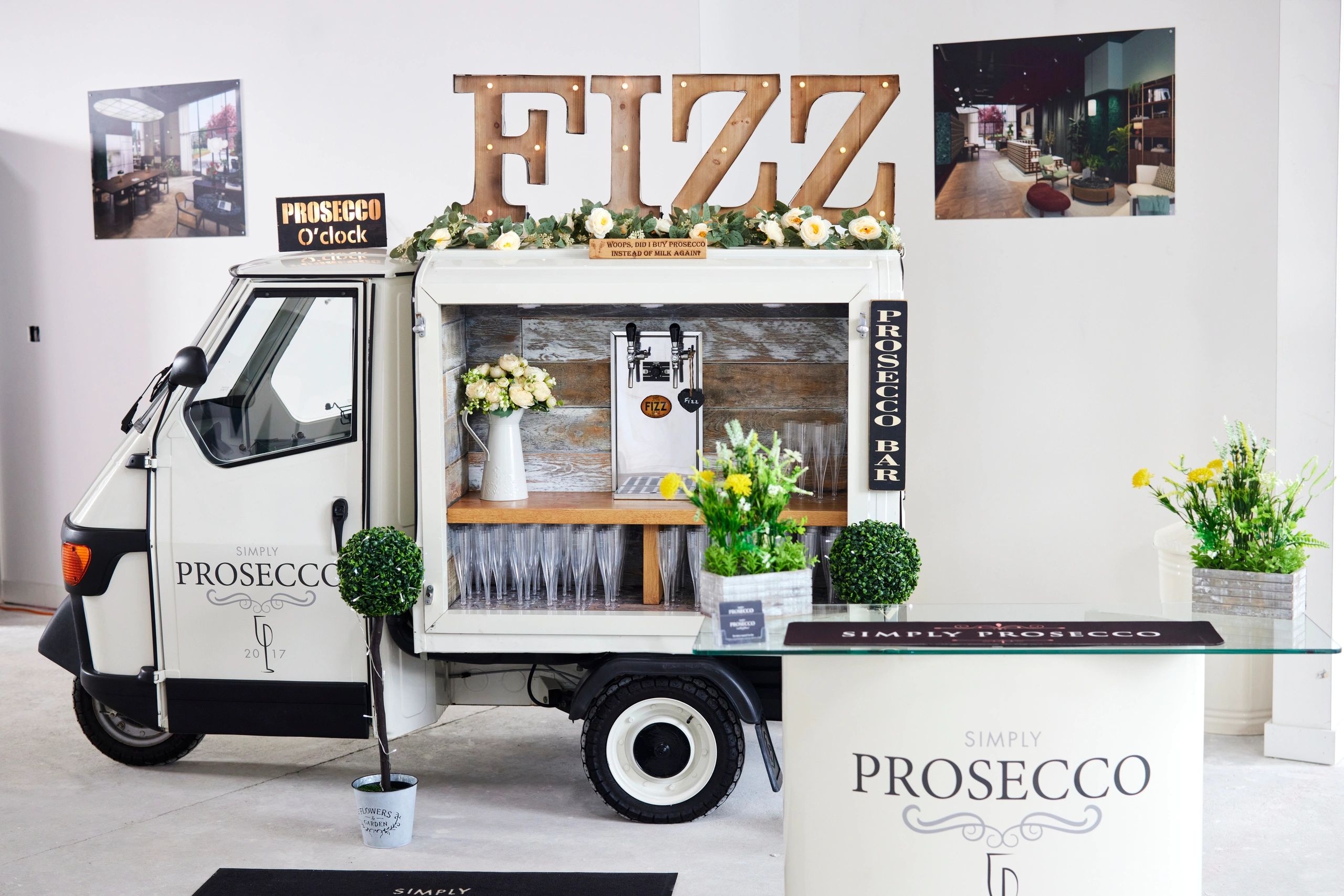 Gallery - Simply Prosecco - Mobile Bar Van - Yorkshire, Derbyshire ...