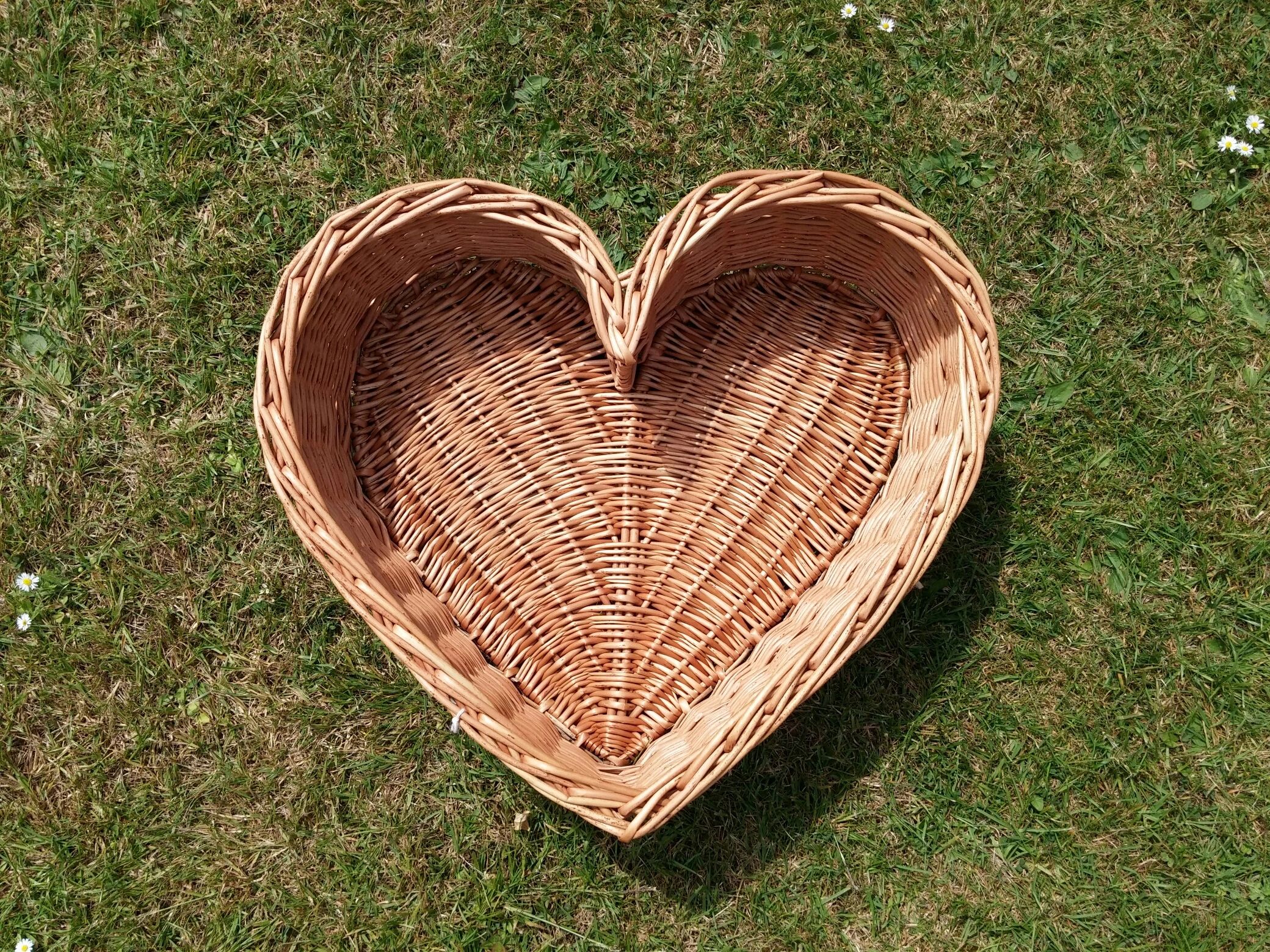 Sussex Willow Baskets - Wicker Baskets, Gift Baskets, Bespoke Baskets