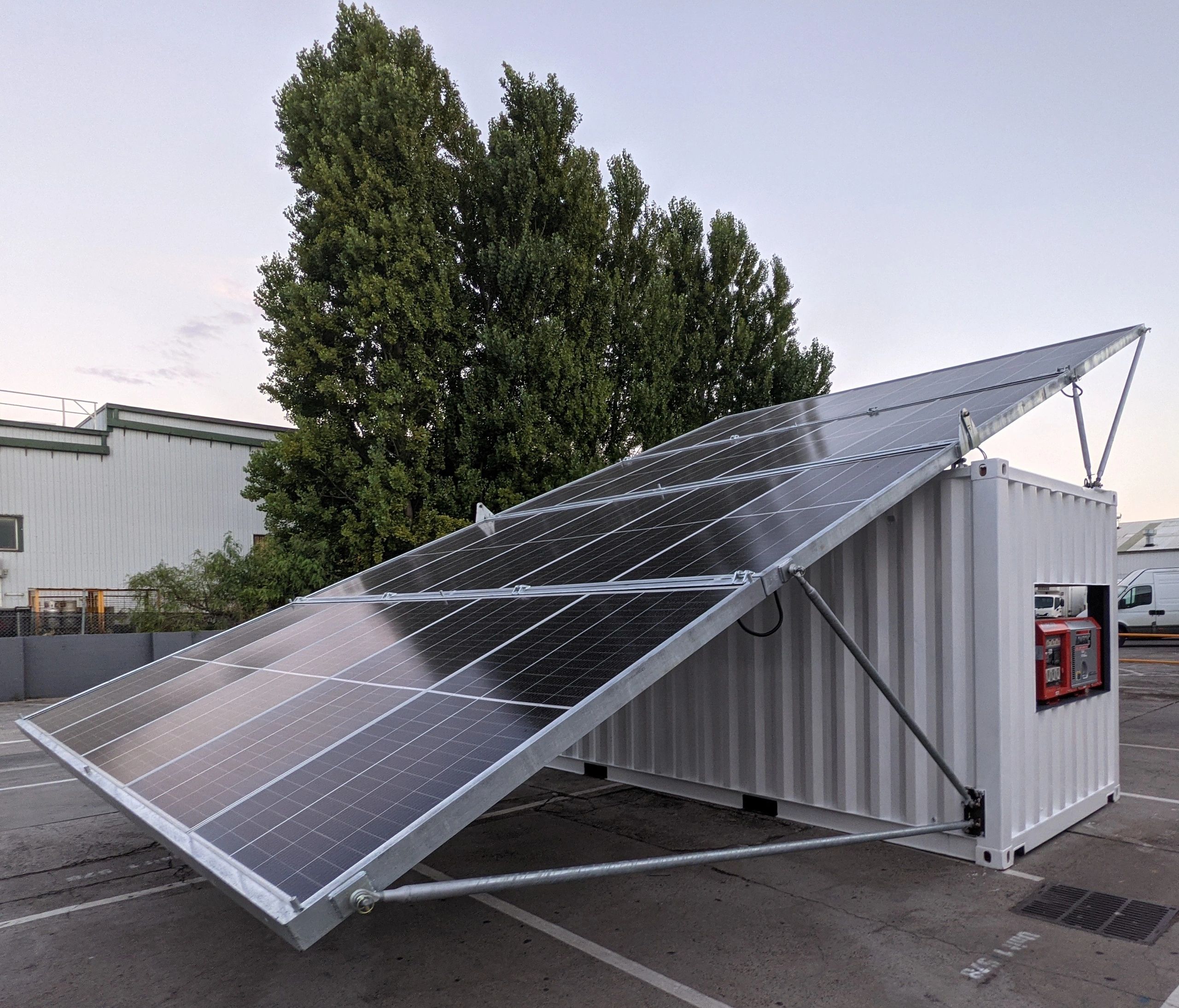 Solar Hybrid Generators