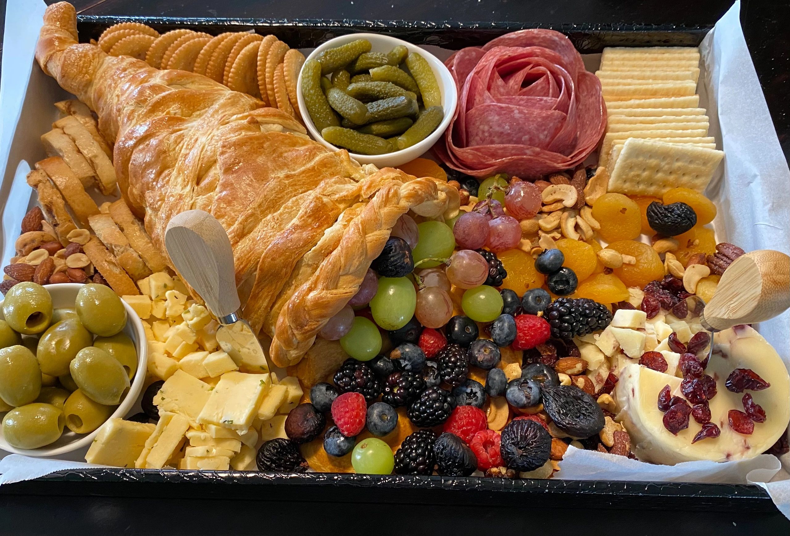 Delicious Custom Grazing Boards for Every Occasion