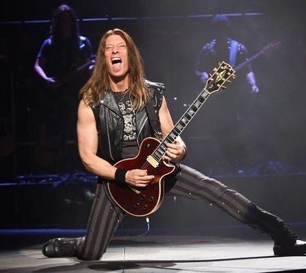 Guitar Player - Musician Dan Peters The Shredabilly