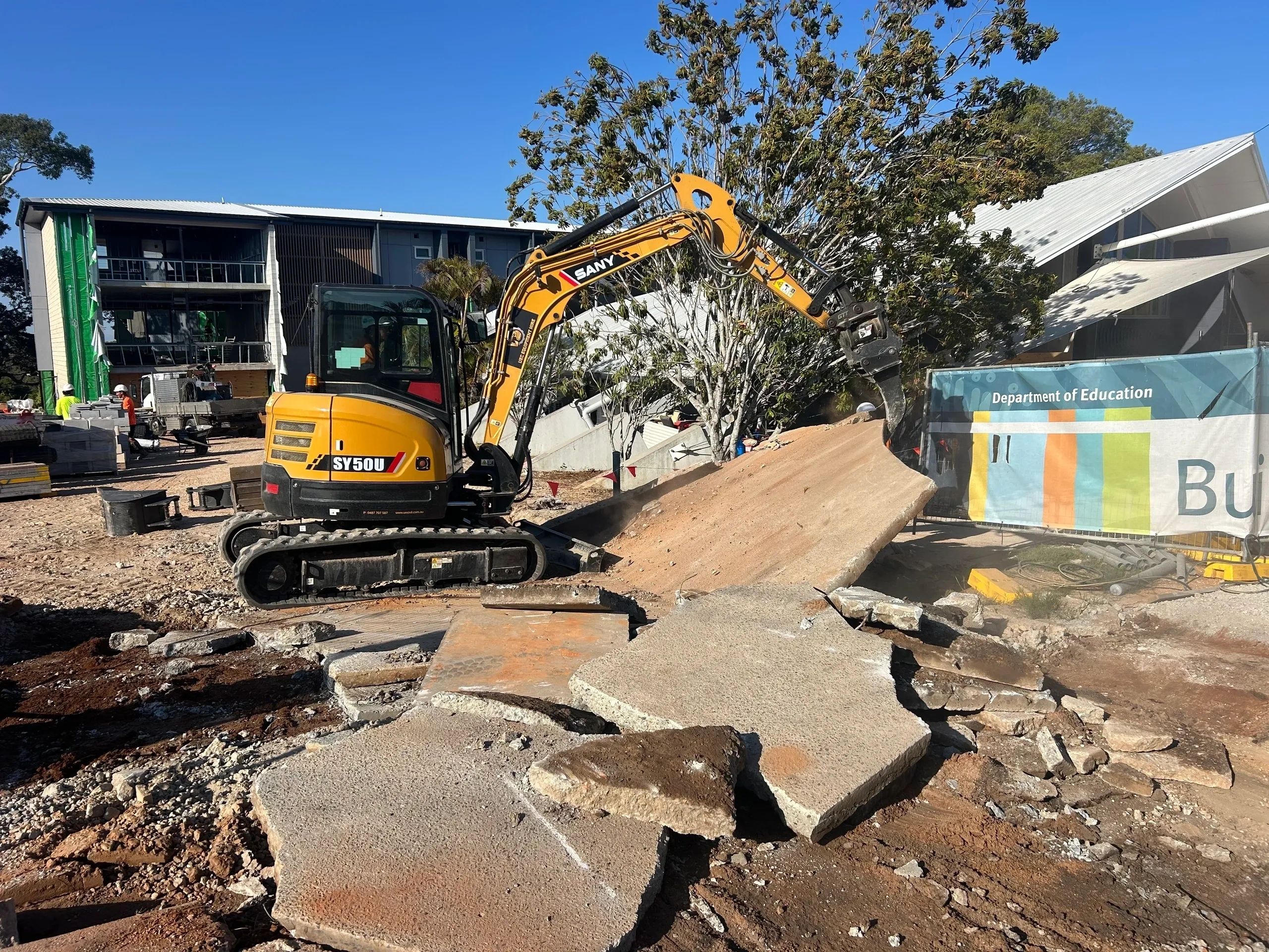 Mini Excavator & Posi Track Loader Hire Brisbane | Free Delivery | UEC ...