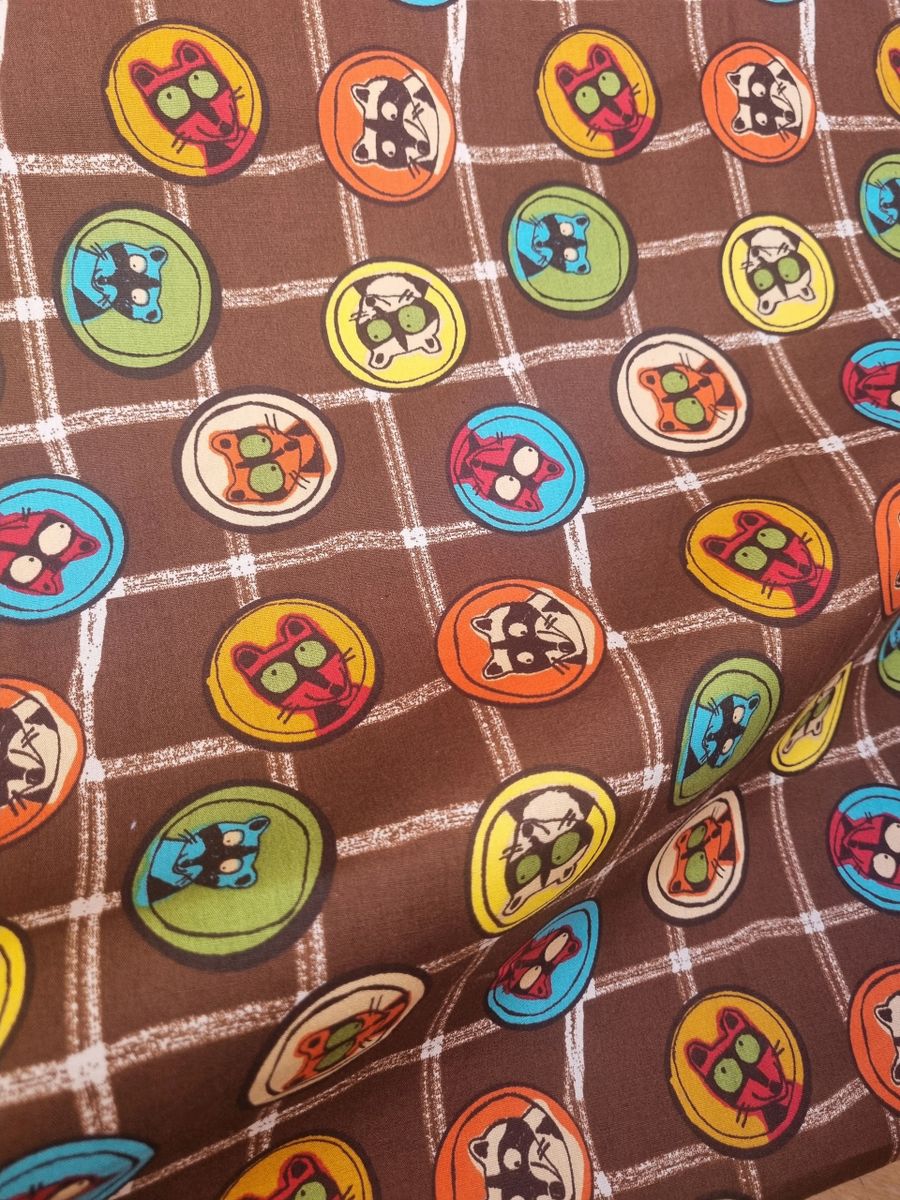 100% Cotton Fat Quarters Animals on Brown