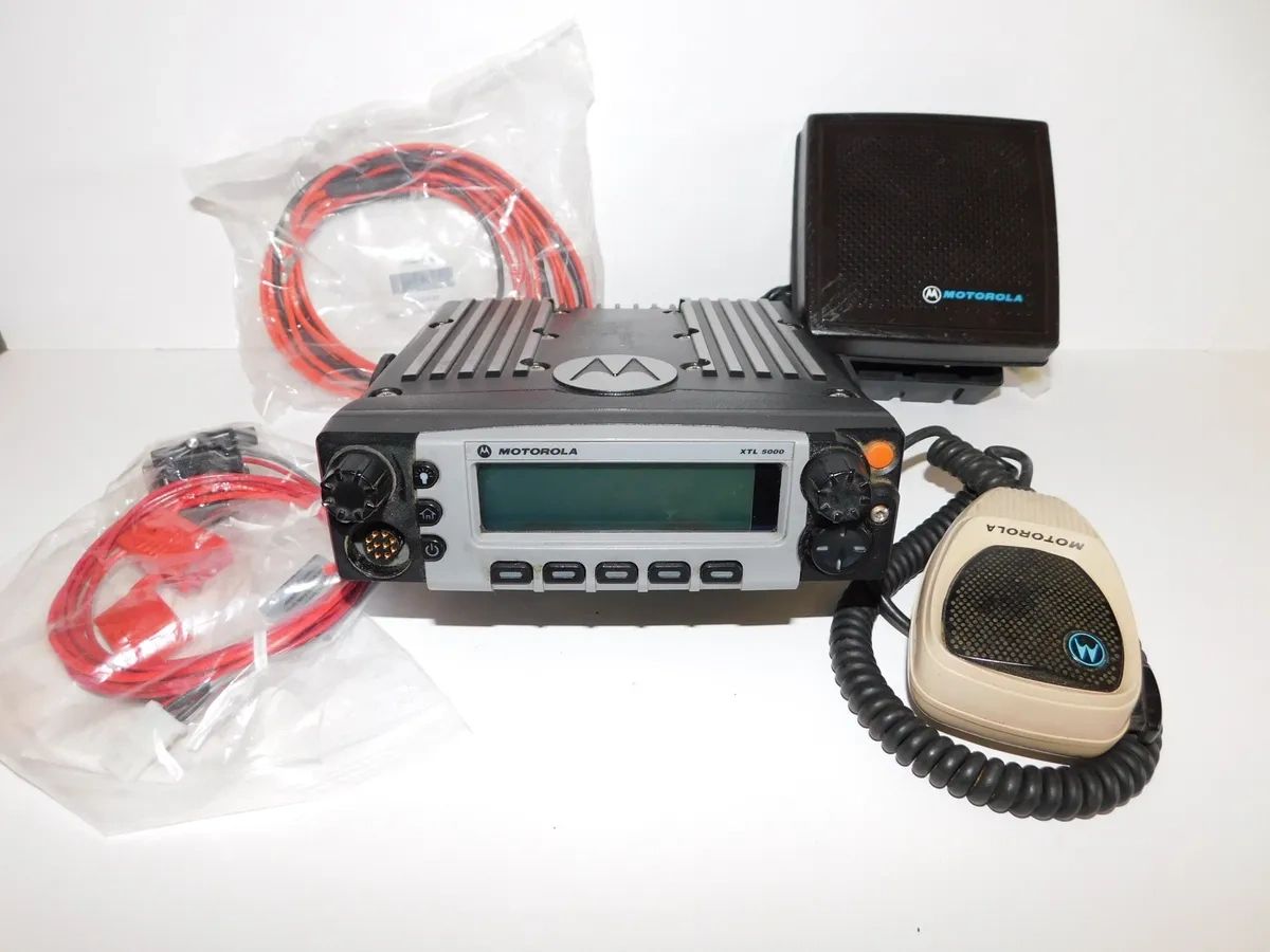 Motorola XTL5000 700/800 Mhz Front Mount Radio-Used/Refurbished