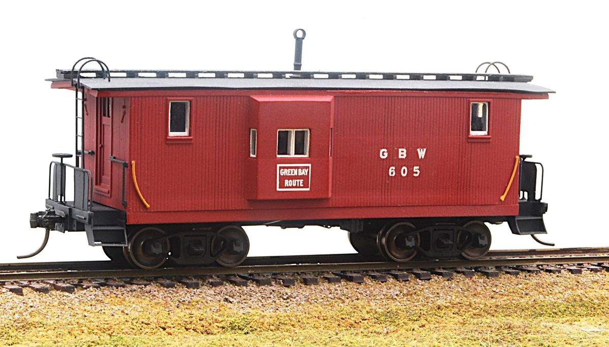 Green Bay and Western / Copper Range Railroad Wood Caboose #605 HO Scale