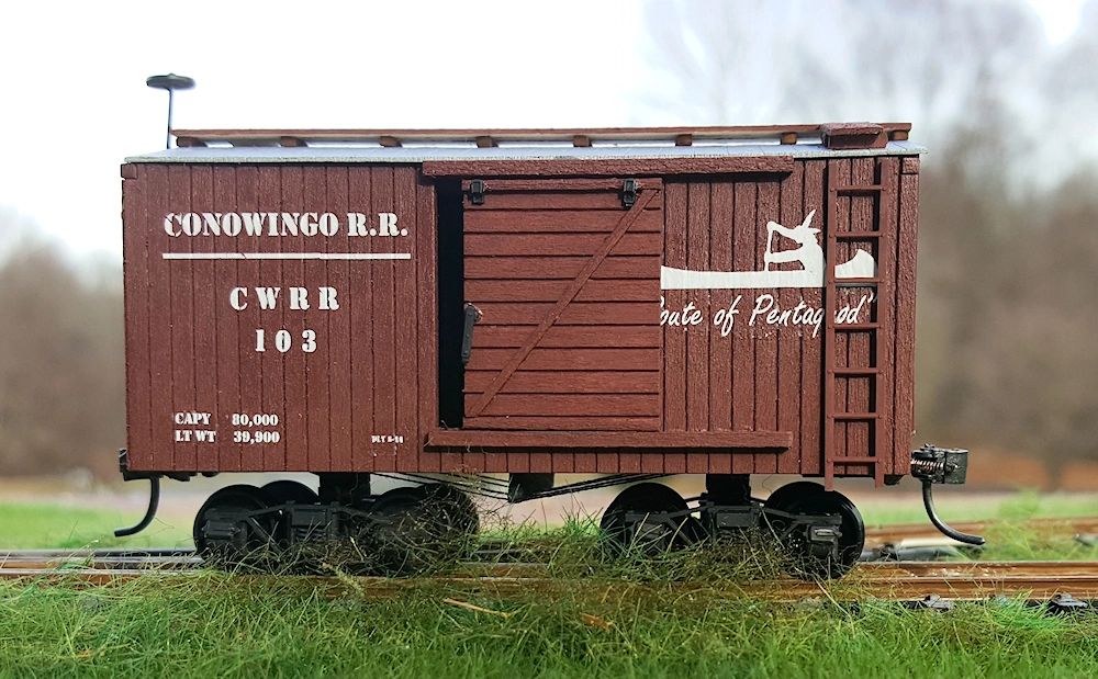 24 Foot Wooden Boxcar in HO/HOn3 Scale