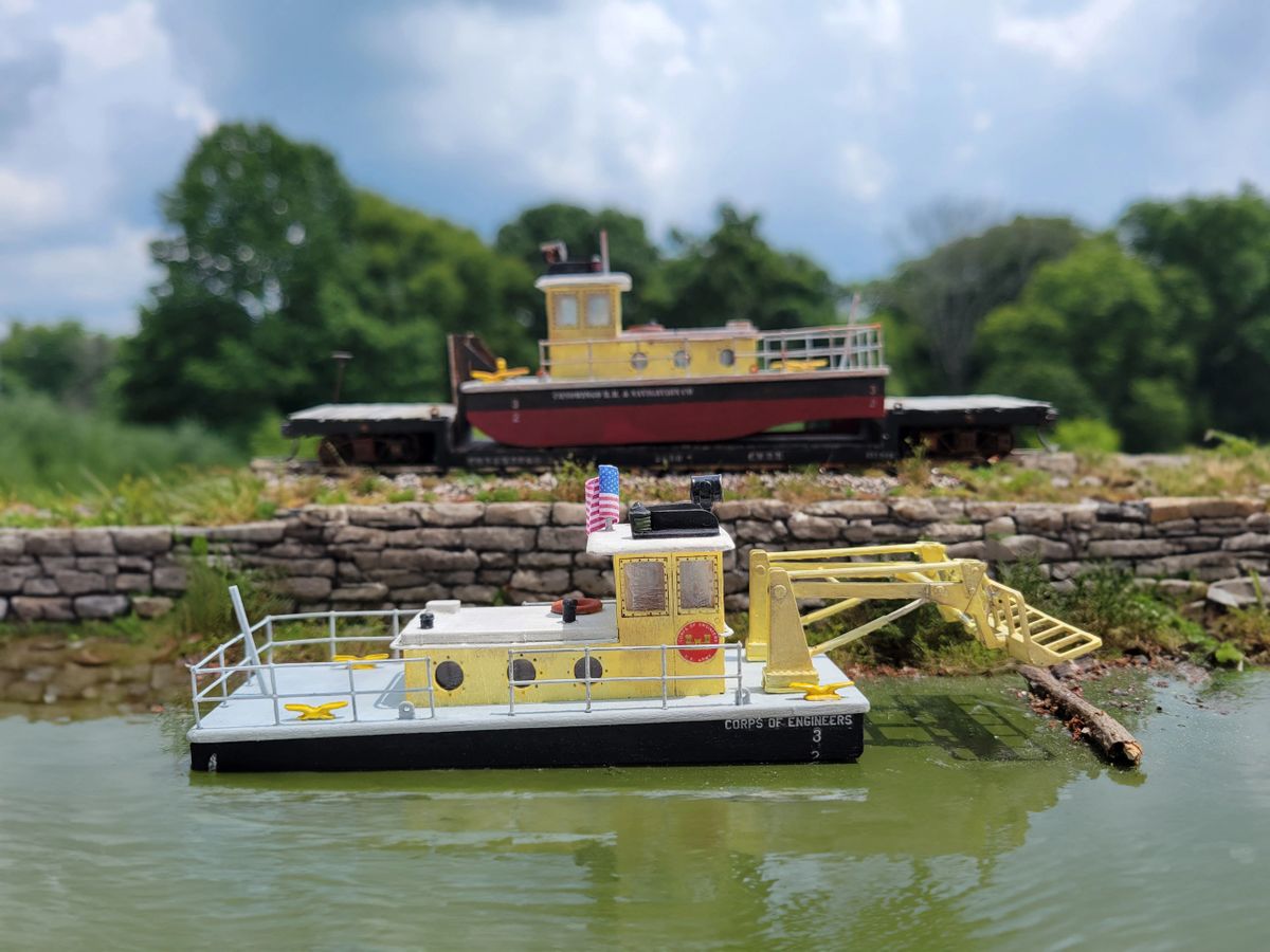 Debris Boat in HO/HOn3