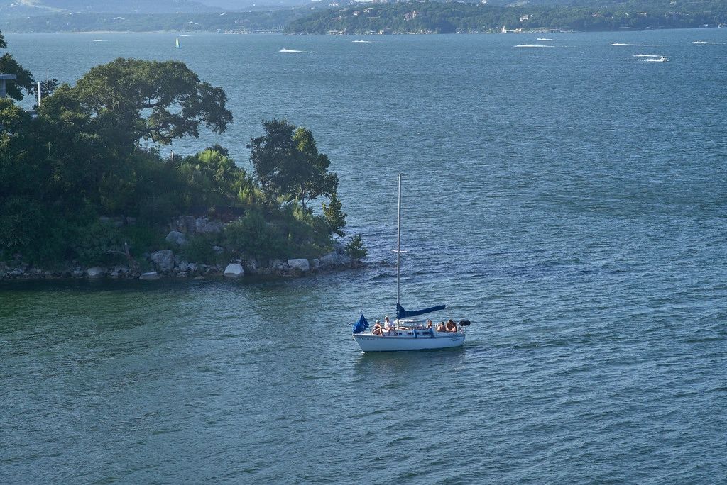 COMMANDERS POINT MARINA