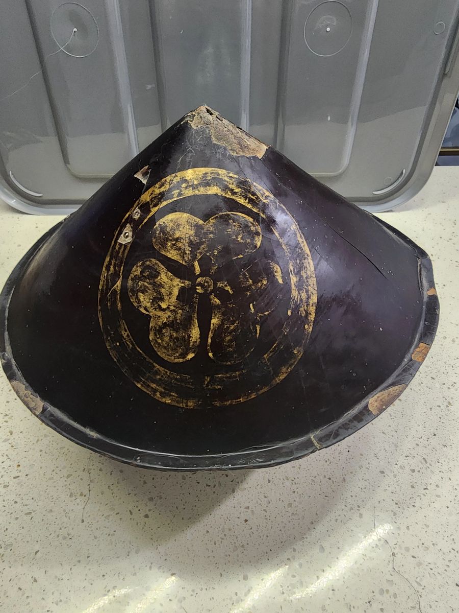 Japanese Samurai Helmet Kabuto Jinkasa AntiqueEra Family Crest Armor