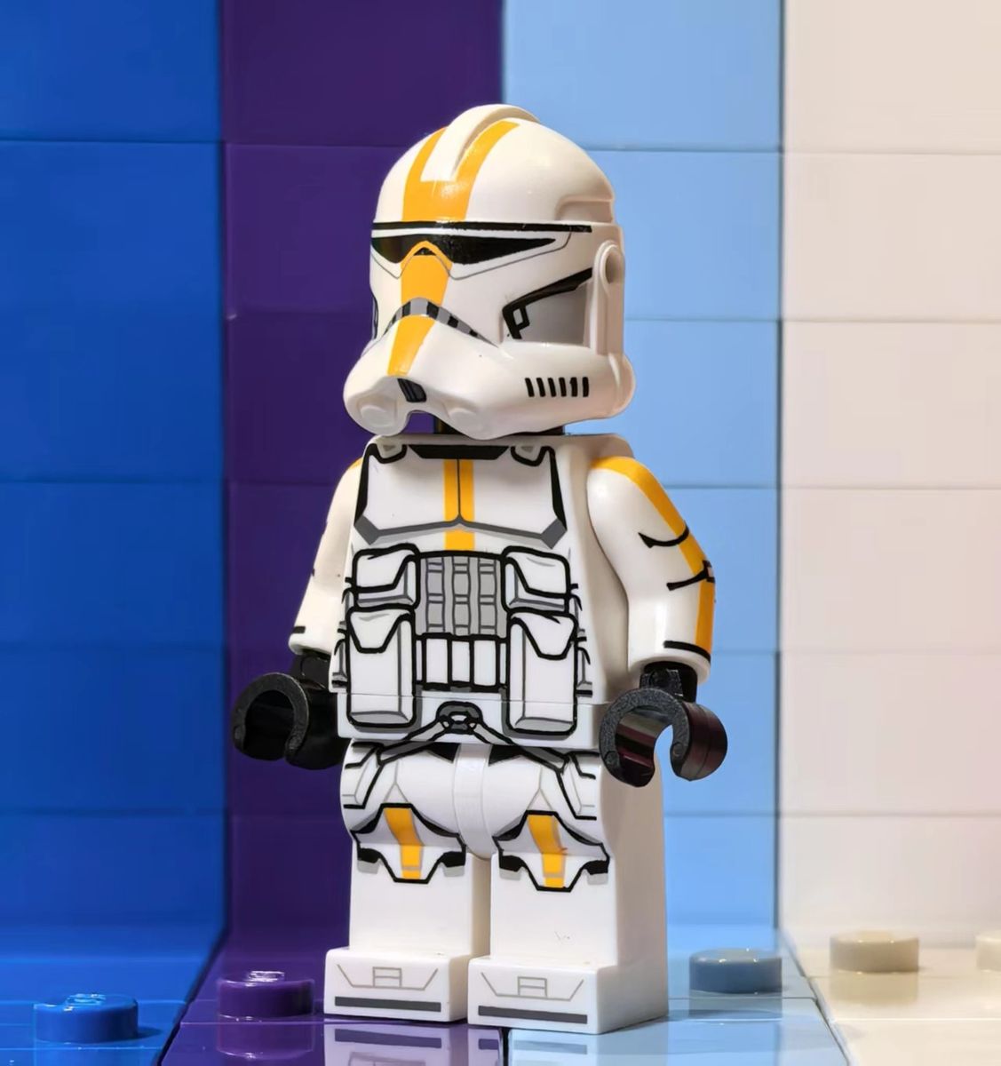 Yellow Recon Trooper (Replica Helm)