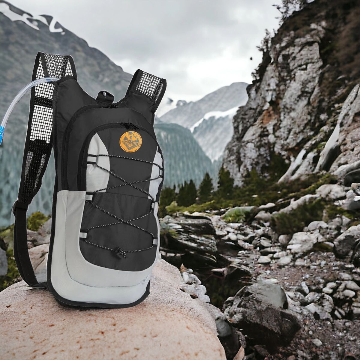 Hotshot Day Pack With Hydration Bladder