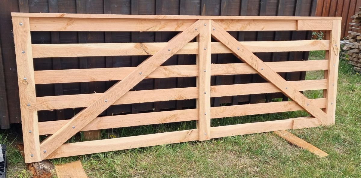 12ft Centre braced gate