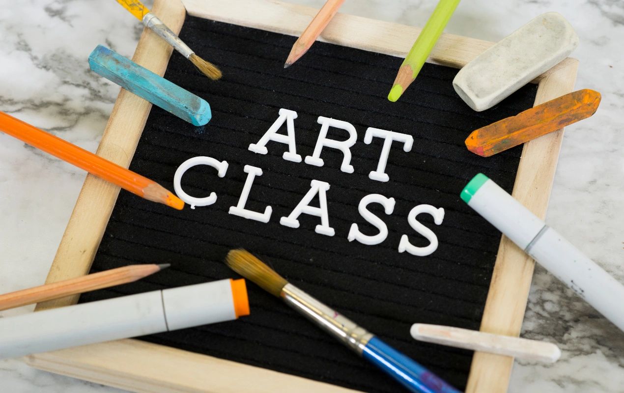 Unleashing Creativity: The Many Benefits of Art Classes