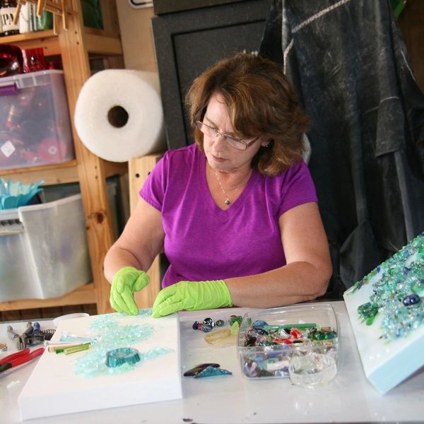 Janet Sams - Shattered Glass Artist