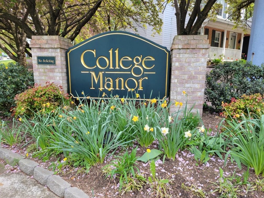 College Manor - College Manor Community