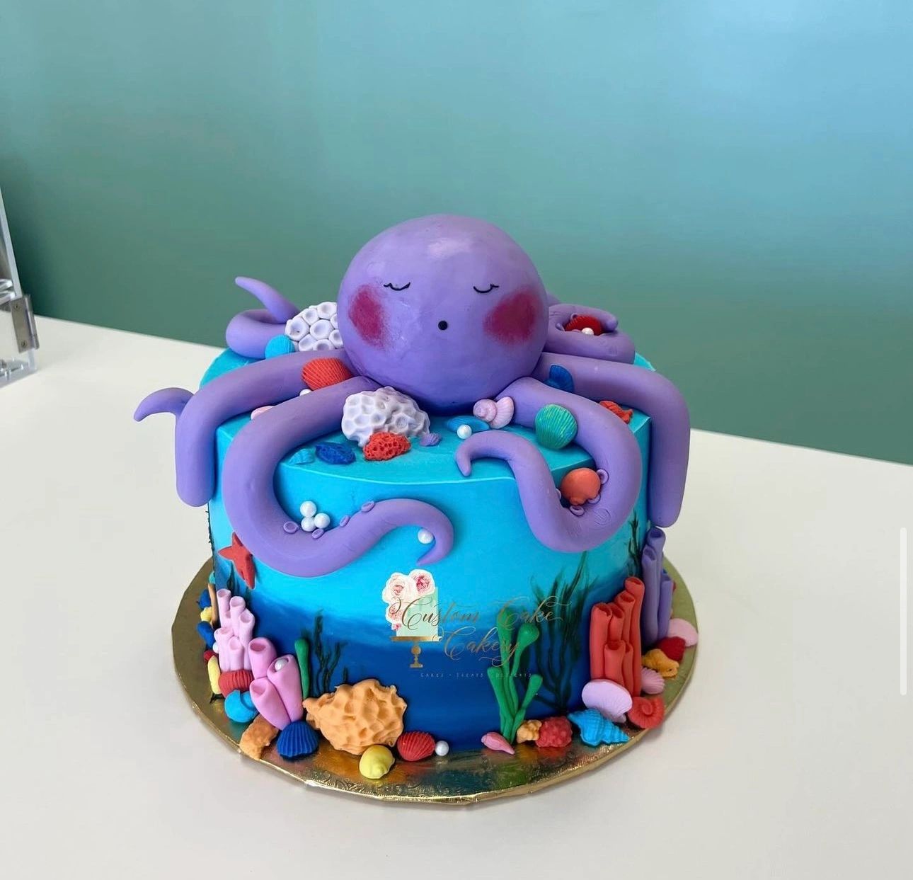 Custom Cake Cakery - Custom Cakes, Cake Shop, Bakery, Custom Cakes