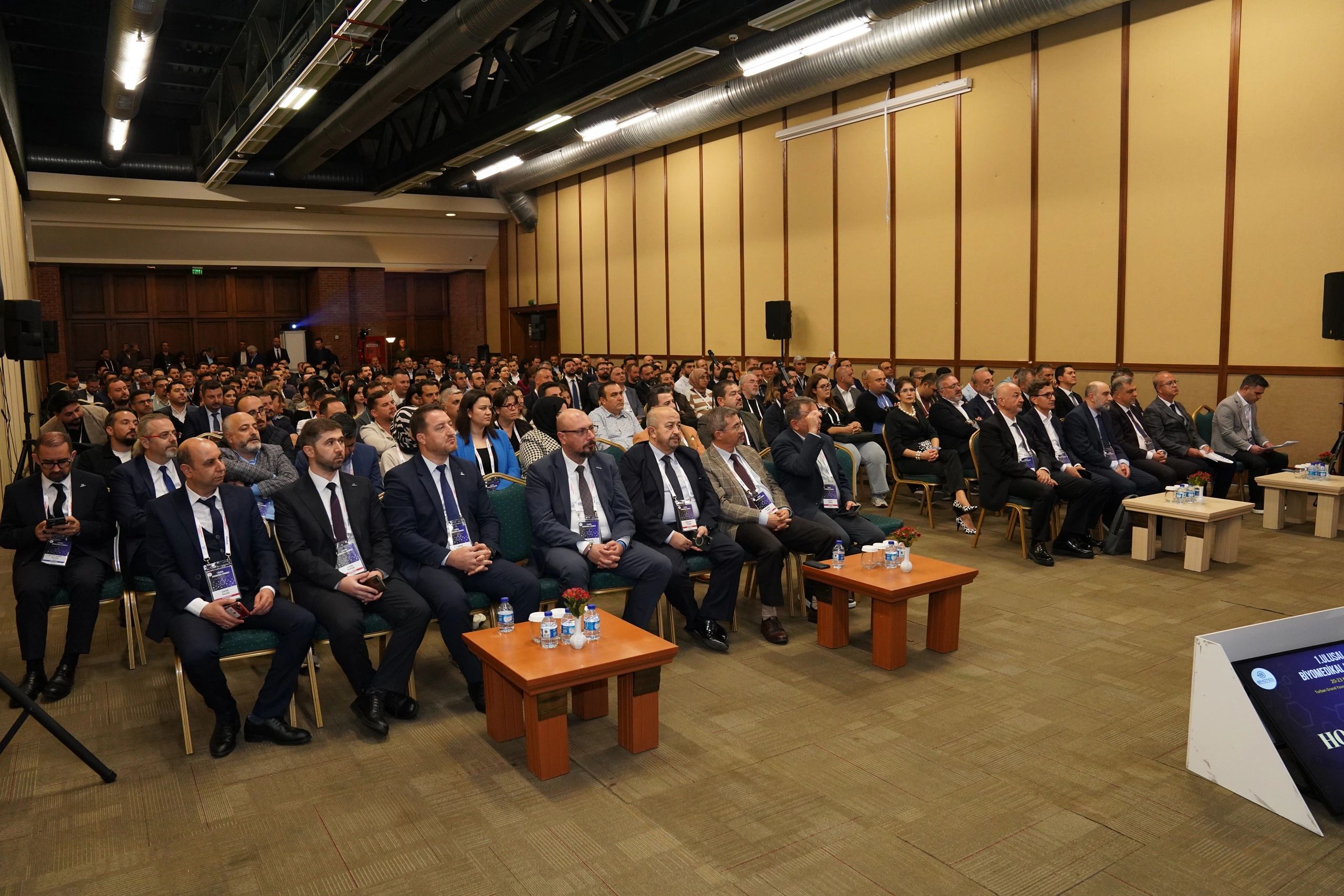1. Ulusal Biyomedikal Kongresi Gerçekleştirildi.