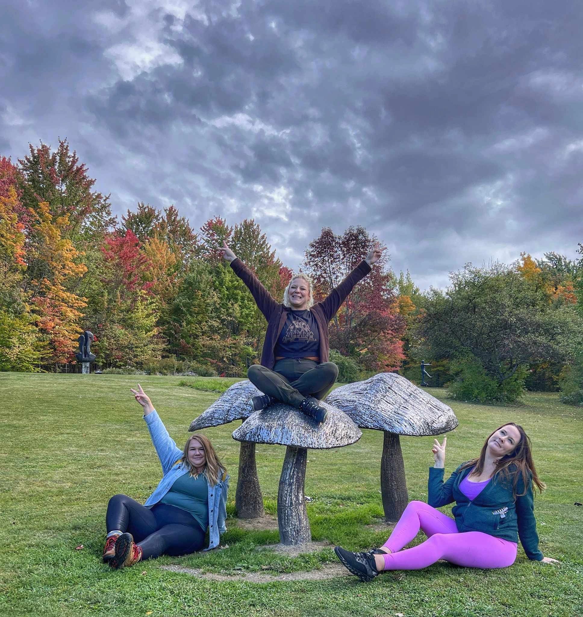 People at the Park: the mushrooms sculpture