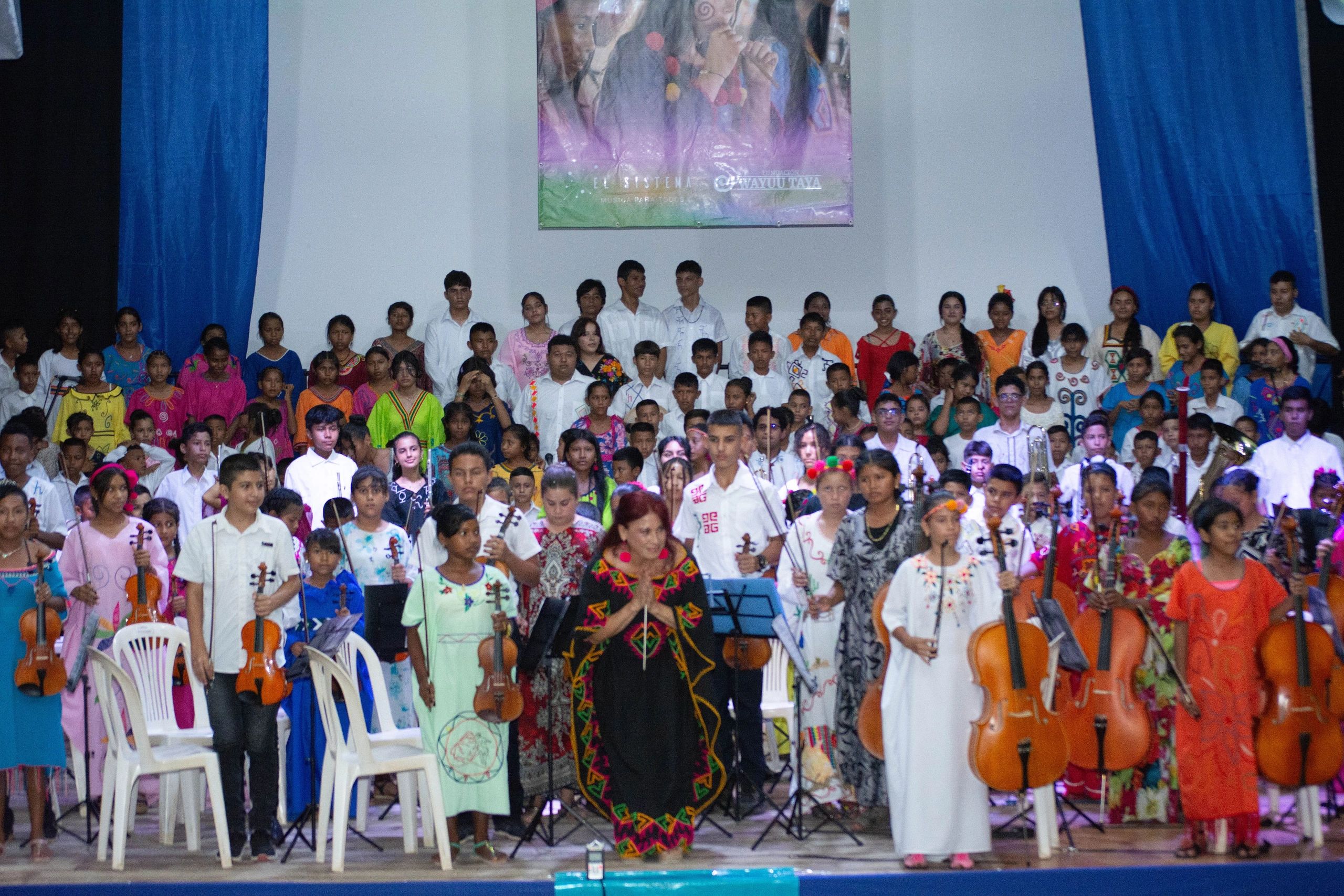 More than 200 Wayuu Taya Children Give a Concert for Mothers
