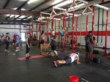 CrossFit Stars and Bars - Home