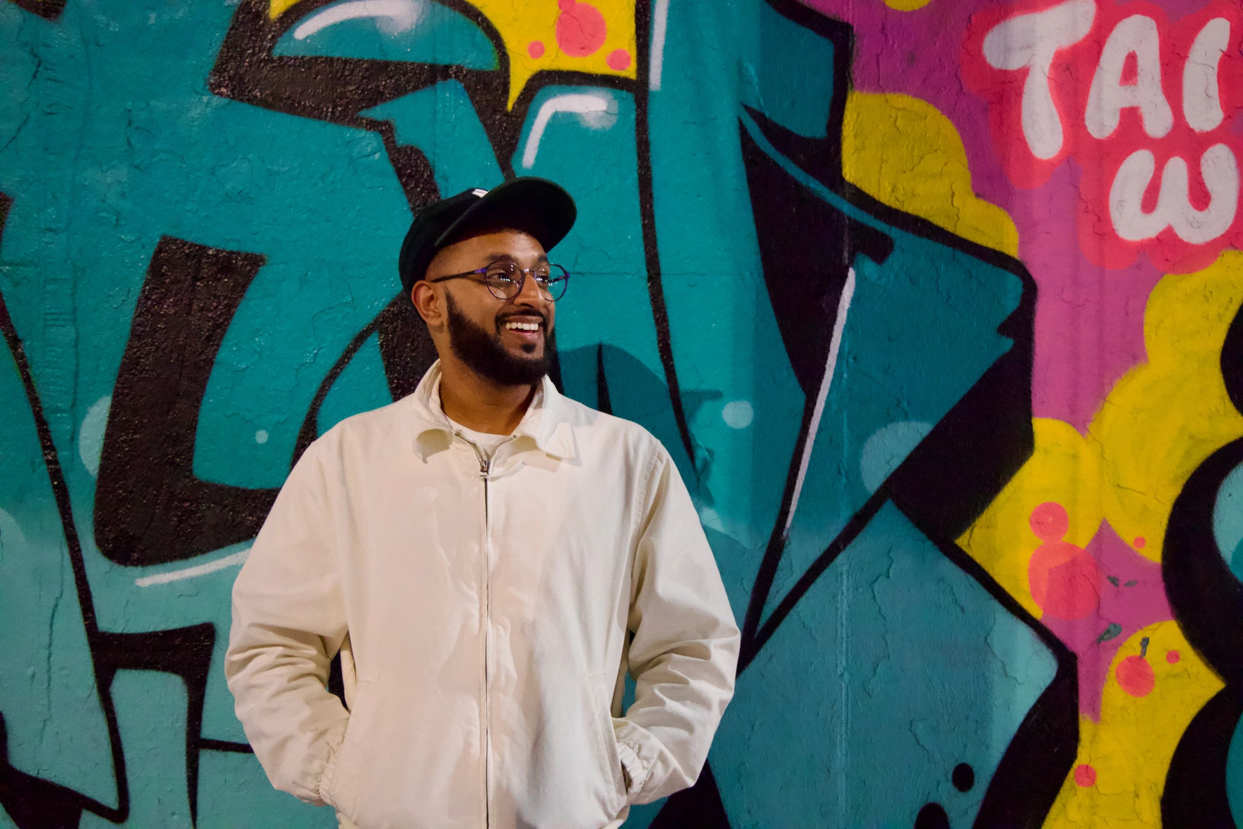 Alisultan - Stand Up Comedian, Actor