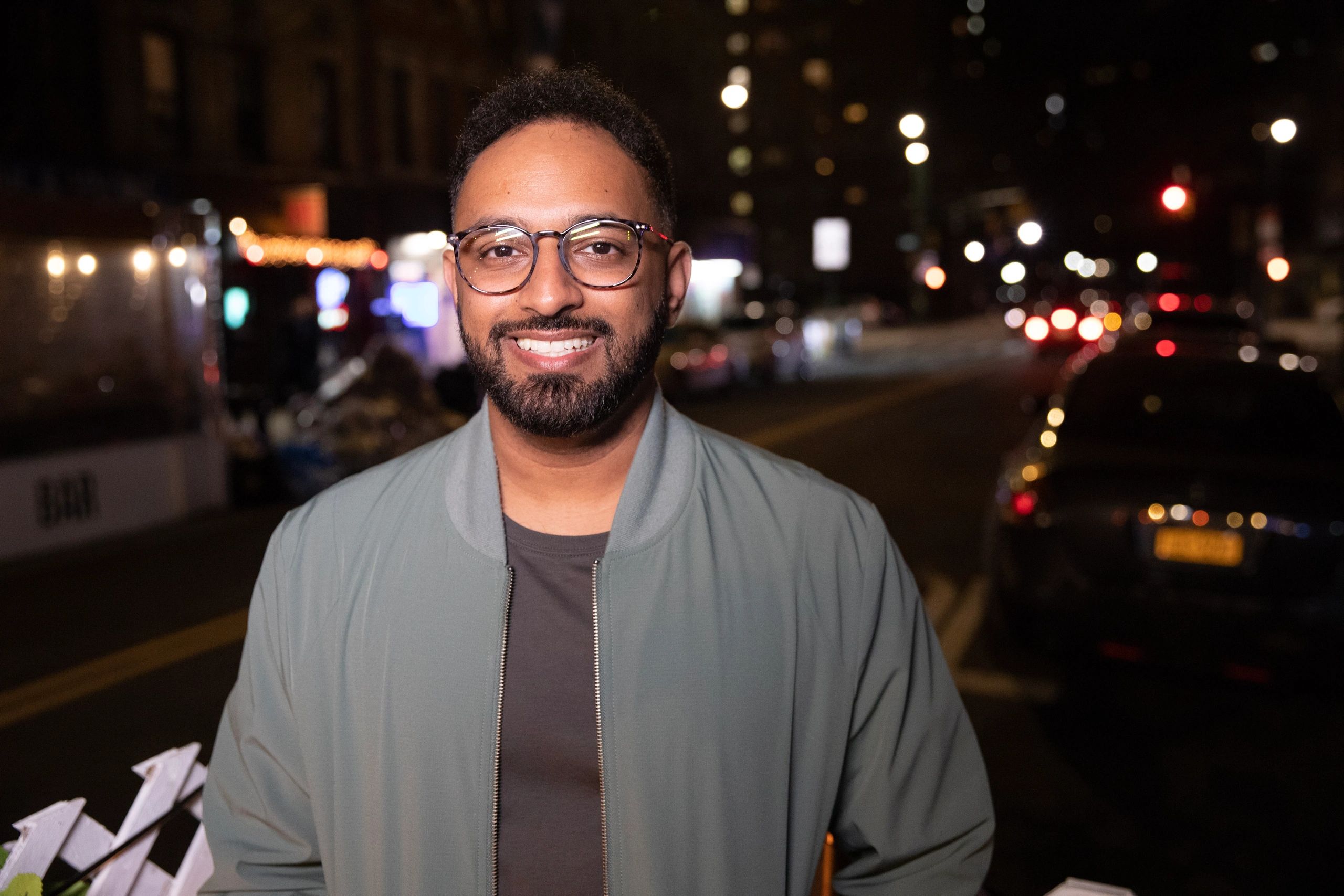 Alisultan - Stand Up Comedian, Actor