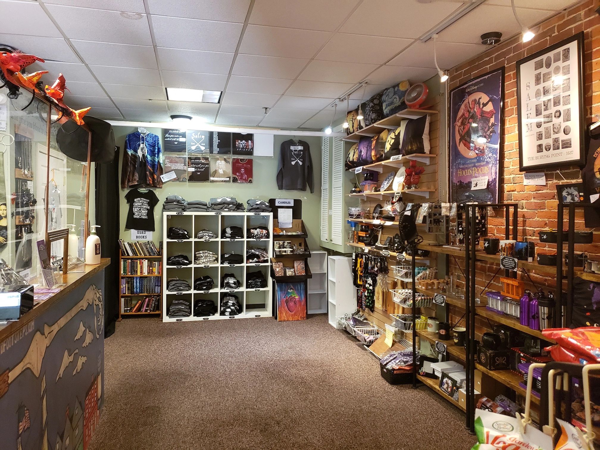 Witch City Gift Shop - Salem Souvenirs, Unique Gifts