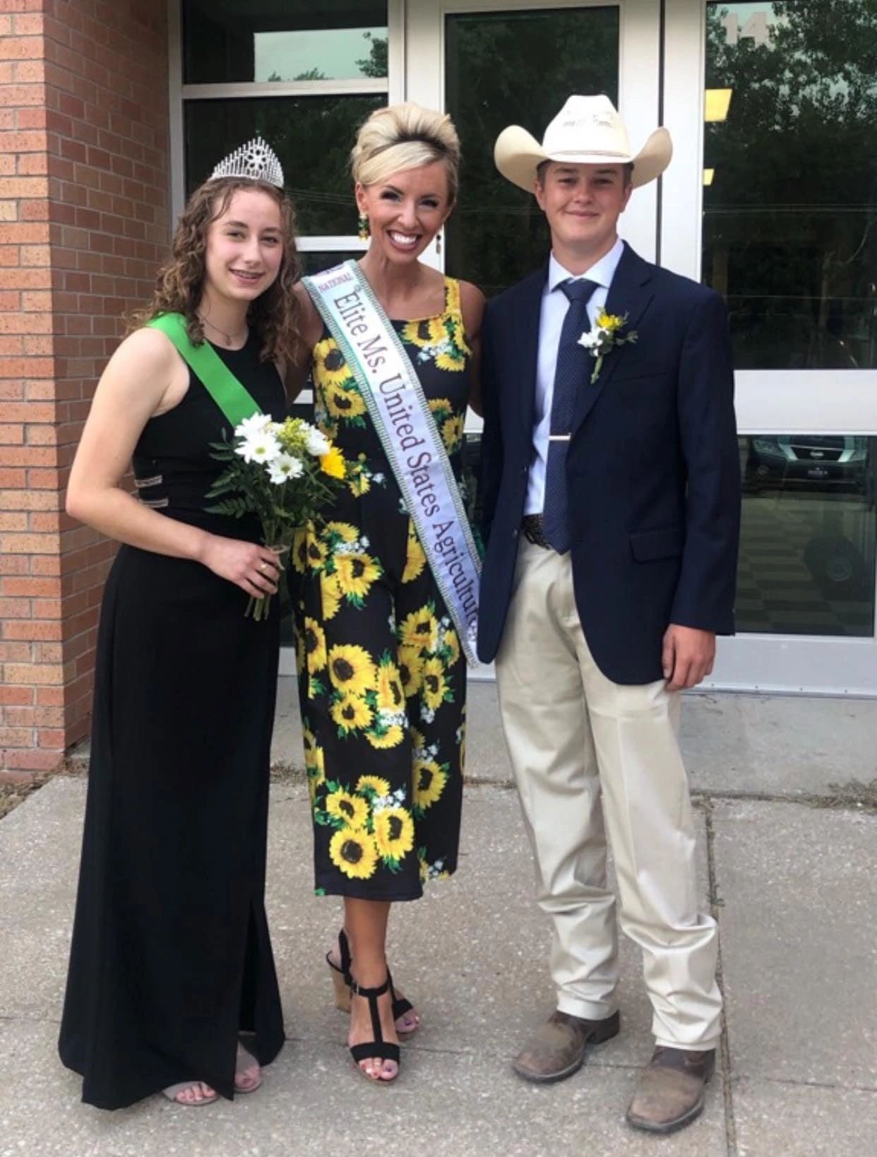 Randi Cole Serves as Judge