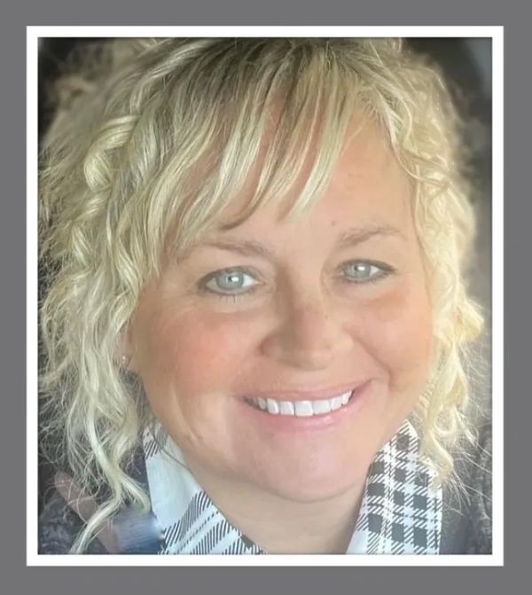 Jennifer Humphries LMHC / Life Coach