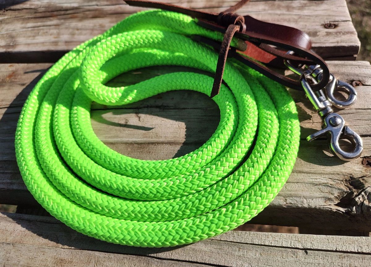 Loop style Reins with snaps