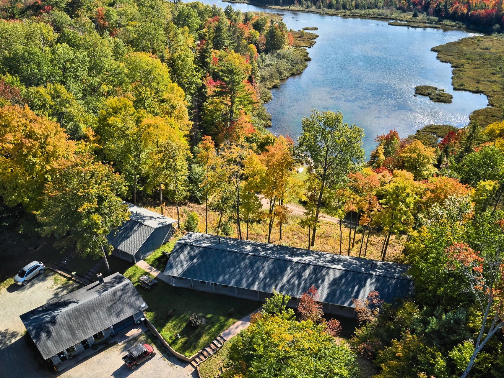 Hotel Rooms - The Timber Ridge Inn UP North Michigan