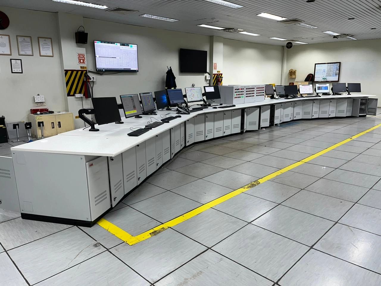 RELIANCE OIL AND GAS CONSOLES