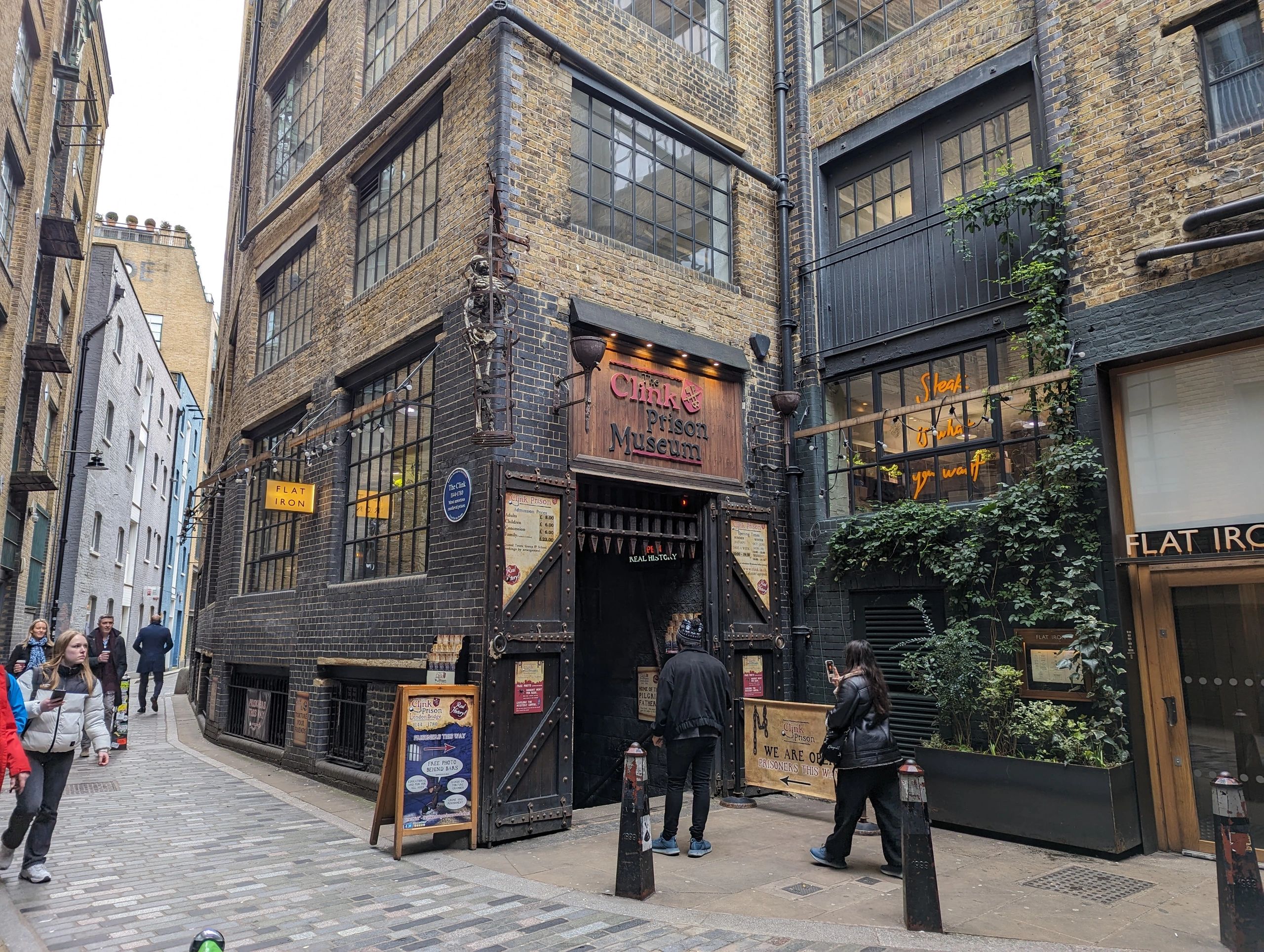 In the Clink: the Clink Prison