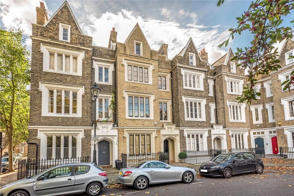 Tudor with a Twist: Lonsdale Square