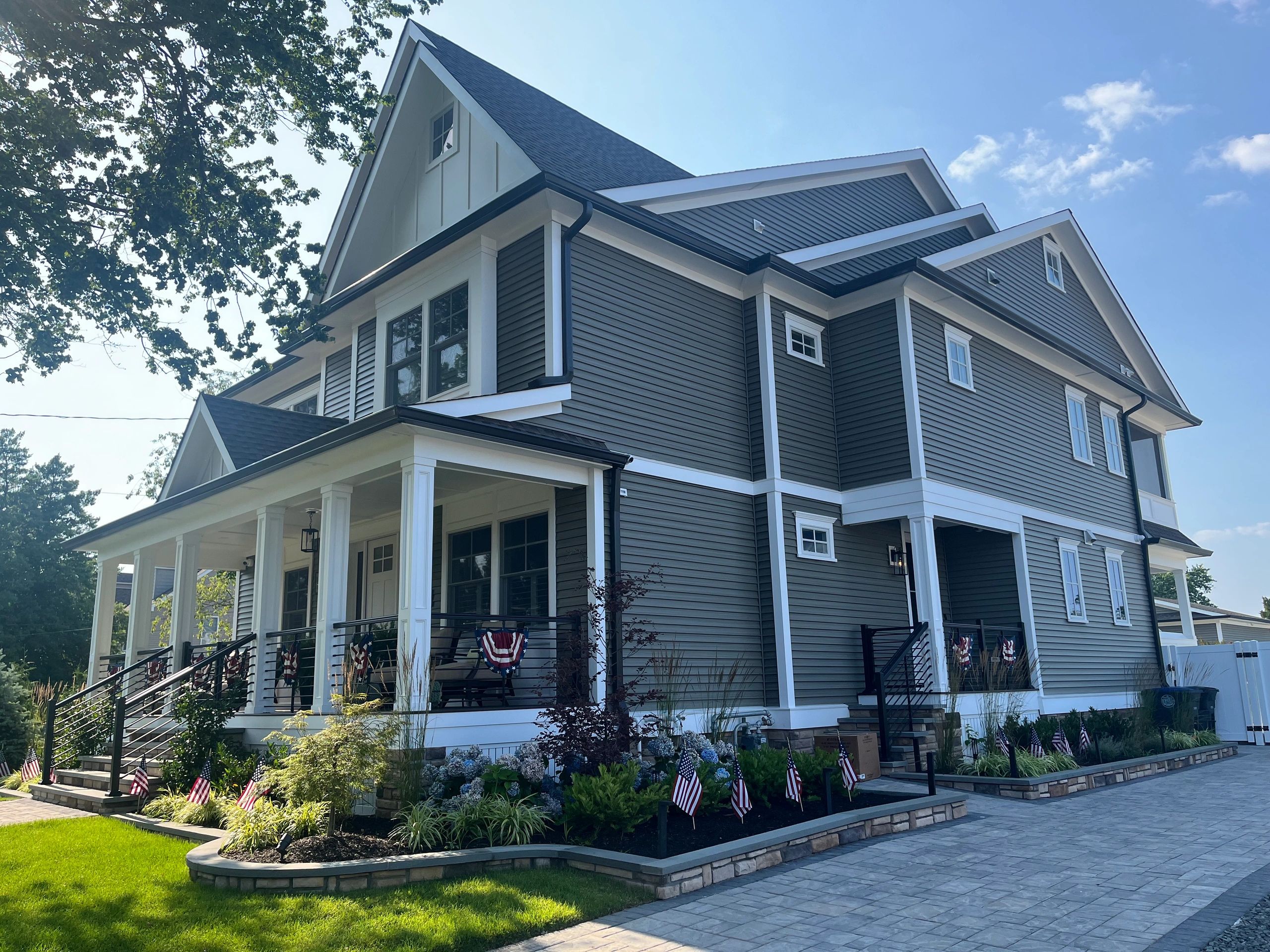 HOME [julianllc.com]