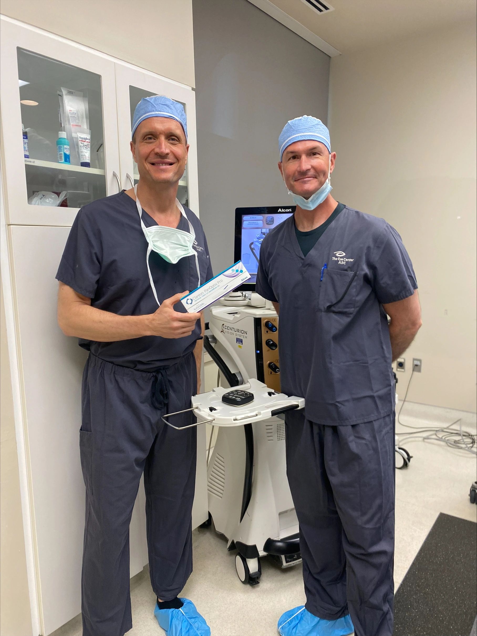First Surgeon in Central Ohio to place the New PanOptix Pro Lens