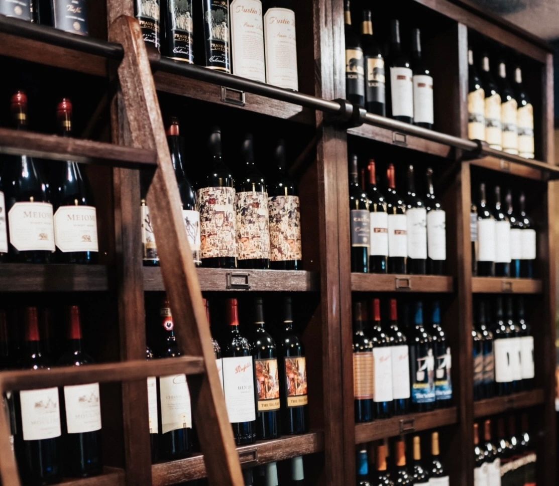 Rogue Wave Wine Bar & Restaurant | Best Wine and Beer Bar