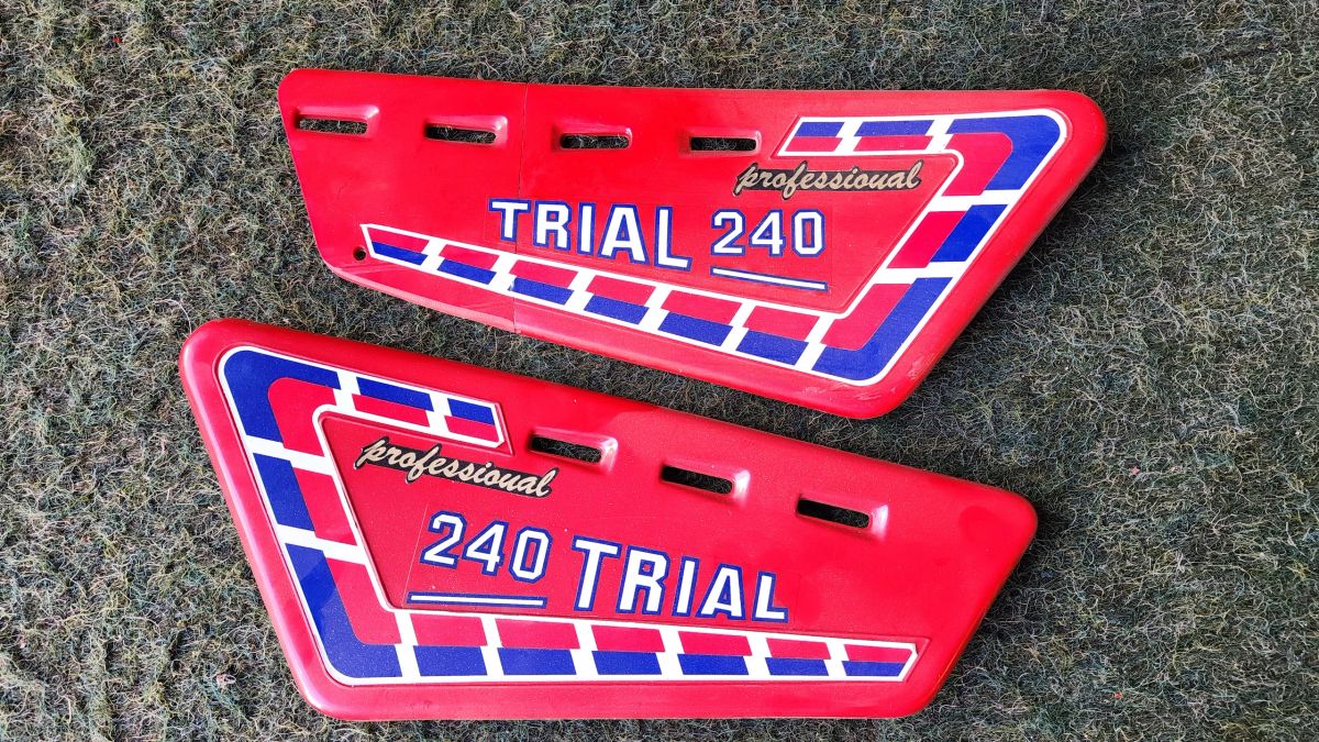 Fantic 240 side panels
