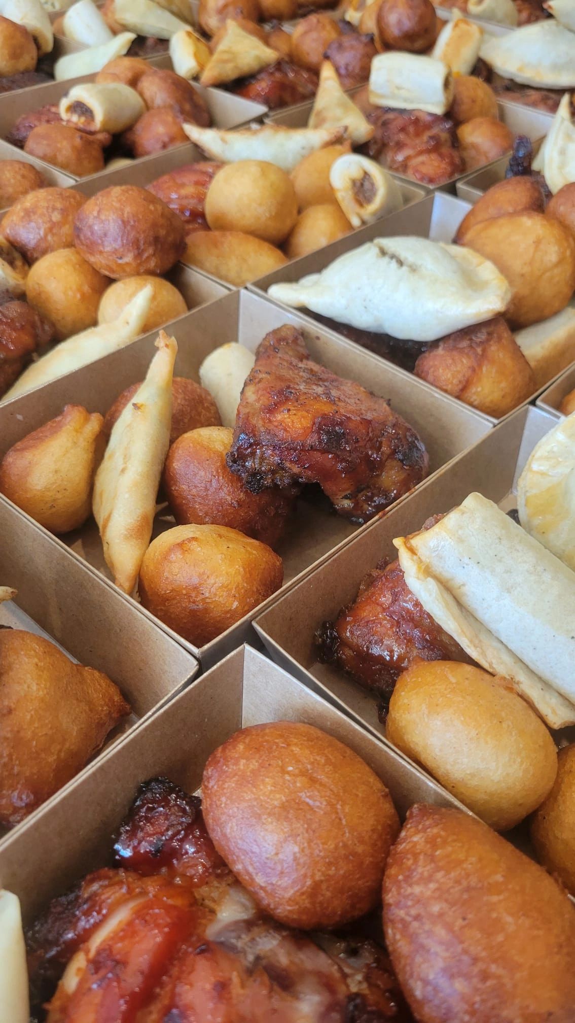 Dayzy Foods | Nigerian Pastries | Small chops in Calgary
