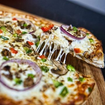 PIZZA SHAB - Makhsoos Persian Pizza Halal Richmond Hill