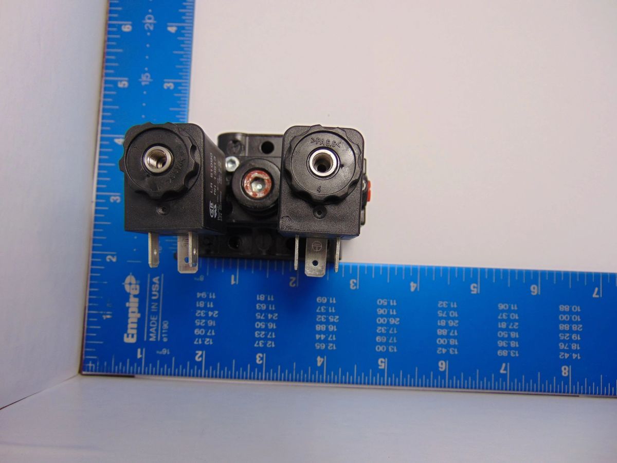 PNV01910 DUAL PNEUMATIC WITH COILS VALVE