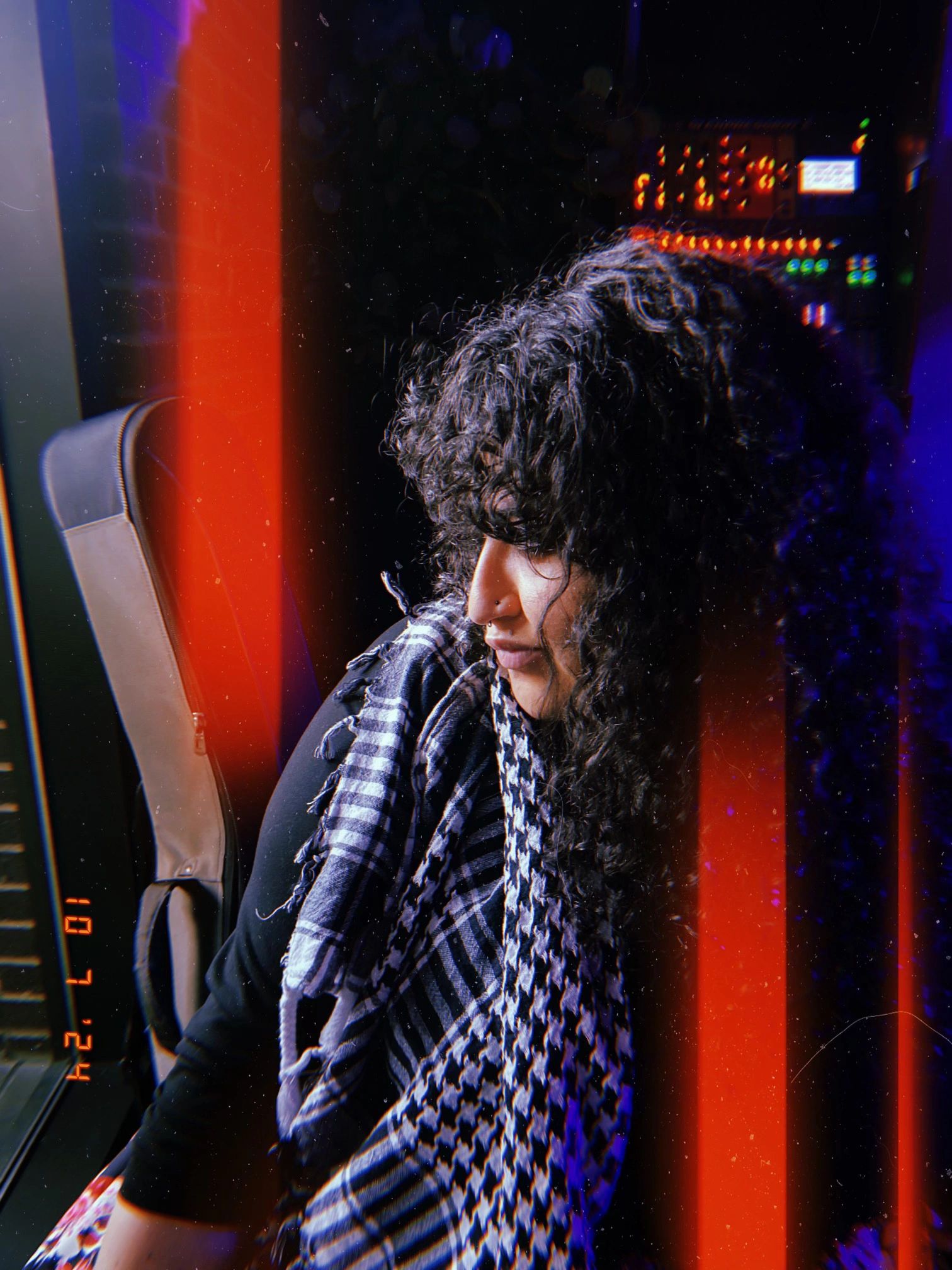 Yaya: Singer Songwriter from Chicago | Unique Sound