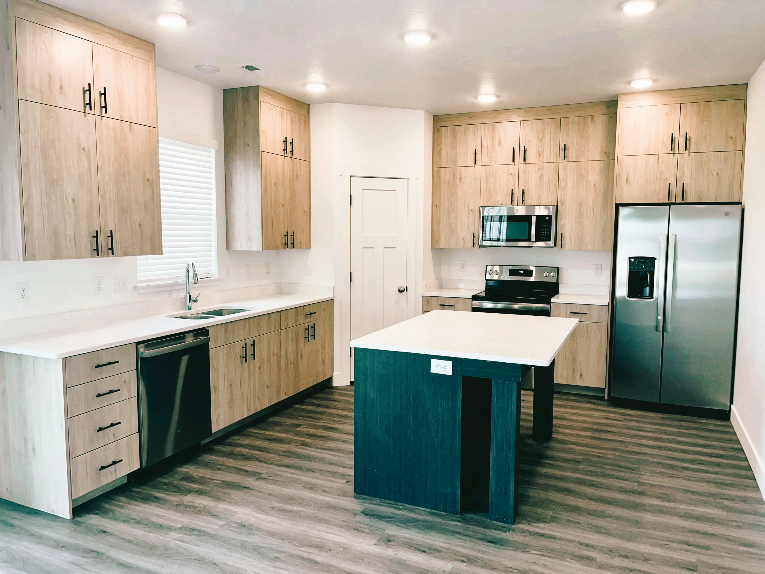 BK&F - Builder's Kitchen and Flooring