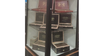 Compadres Cigars - online