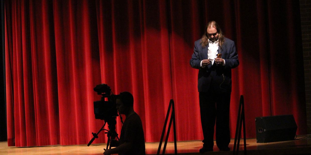 The Magic of Doug Dern - Mentalism, Magician